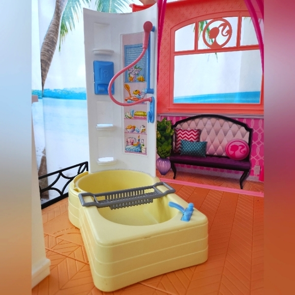 Mattel | Toys | Vintage Barbie Bathtub And Shower With Bathtub Tray ...